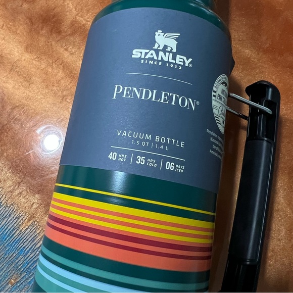 Pendleton | Dining | New Pendleton Stanley Classic Insulated Bottle ...